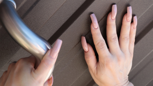 Summer photo shoot of a new body manicure on my long nails - Lora Long ...
