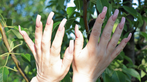 Summer photo shoot of a new body manicure on my long nails - Lora Long ...
