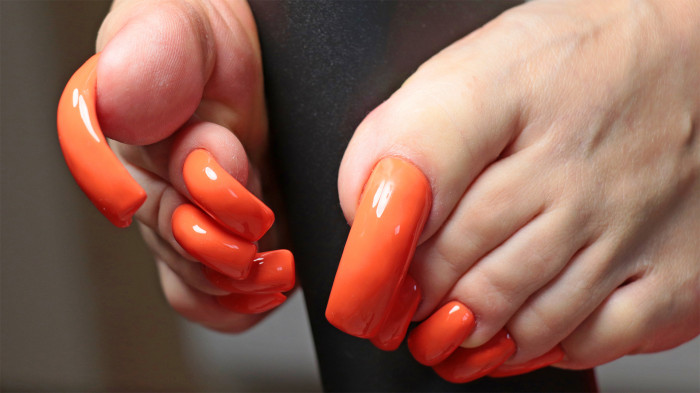 Photoshoot 🚴 Long Orange Toenails Lora Long Nails