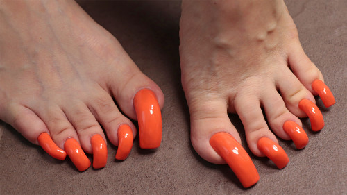 Photoshoot 🚴 LONG Orange ToeNails - Lora Long Nails