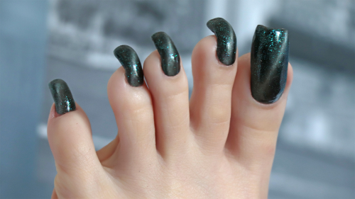 Photoshoot for the video clip with long toenails - Lora Long Nails