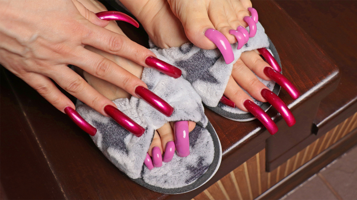 🖖 Long fingernails and toenails - Lora Long Nails