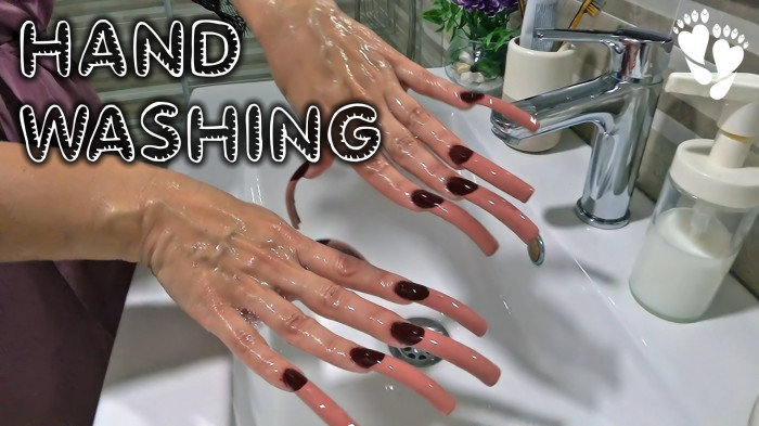Washing hands with very long nails 🧼 Toenails tapping - Lora Long Nails