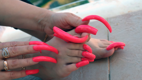 Tapping & Scratching - Red NAILS - BALCONY - Lora Long Nails